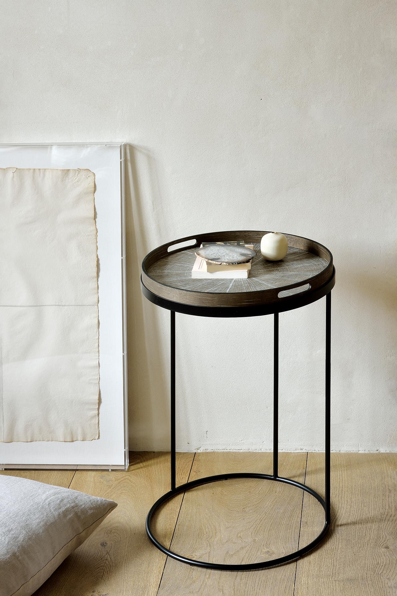 Wooden tray with sides store